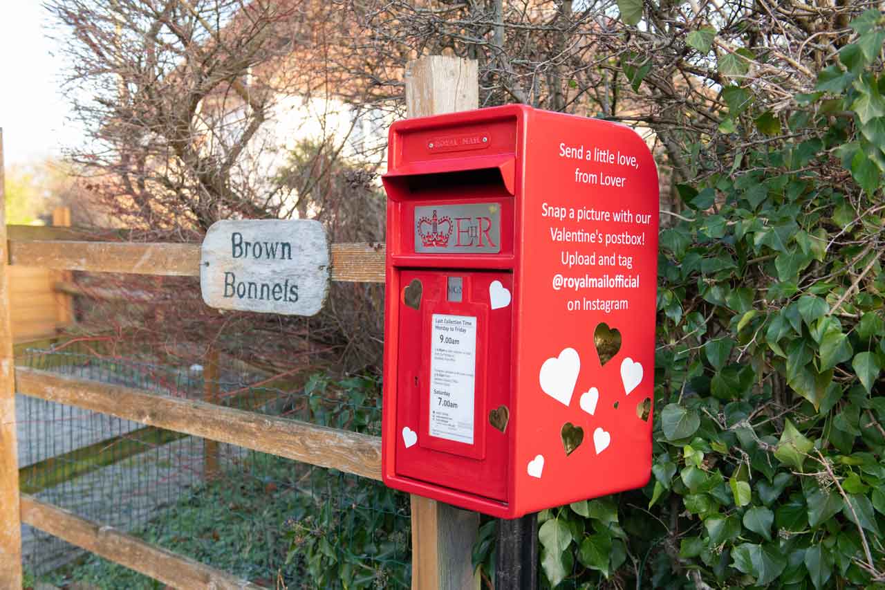 FEBRUARY 2022 - VALENTINE'S POST BOX - Letter Box Study Group